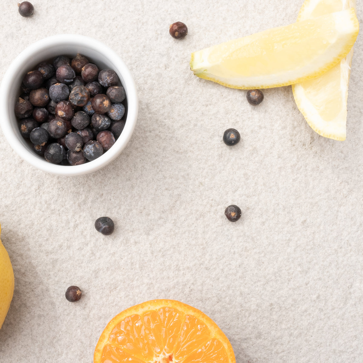 Lemon & Juniper Scented Candle | Fosse Living – Fosse Living | Luxury ...